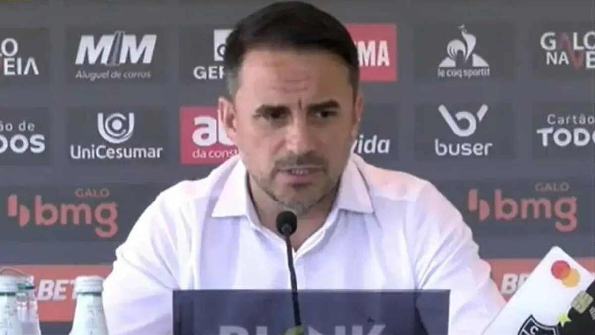 Rodrigo Caetano bate o martelo e fala sobre possível ida para o Grêmio