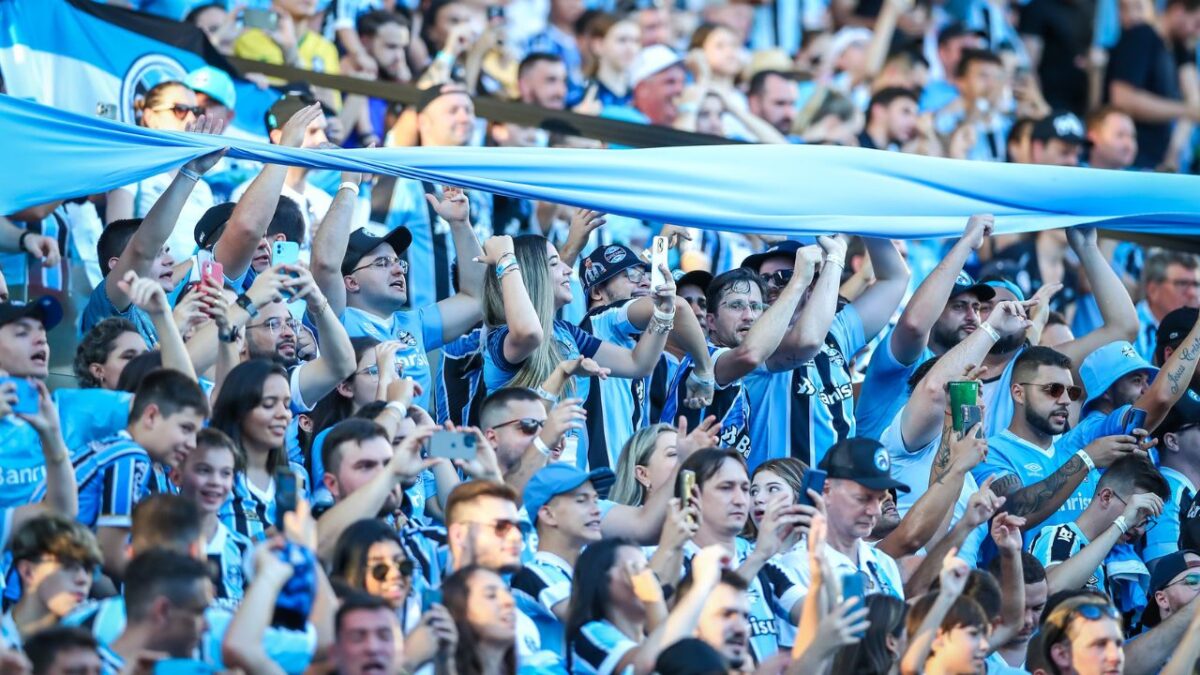 Torcida vai ajudar a montar camisa do Grêmio de 2024