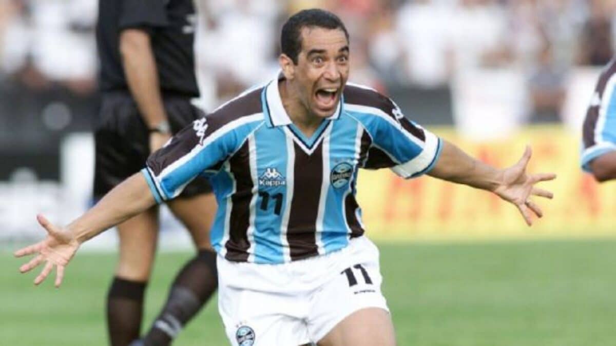 Ex-meia do Grêmio e da Seleção Brasileira, Zinho completa mais um ...