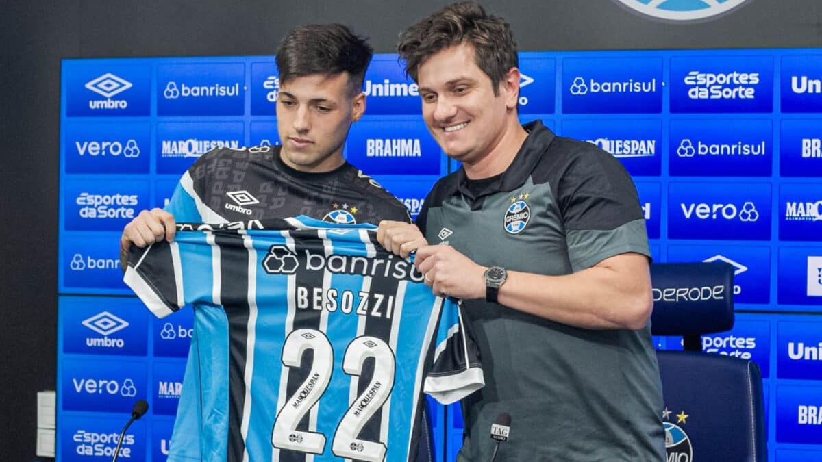 Lucas Besozzi bate o martelo e diz em qual posição quer jogar no Grêmio