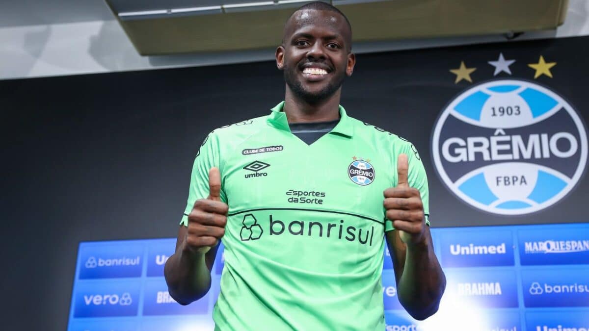 Jogador do Grêmio voltará a disputar uma partida de Série A após 5 anos ...