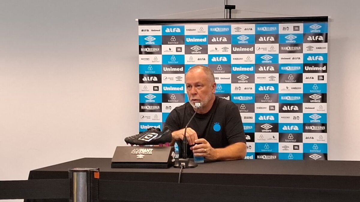 Mano Menezes pede contratação para direção do Grêmio; veja os detalhes Mano Menezes pede contratação para direção do Grêmio; veja os detalhes