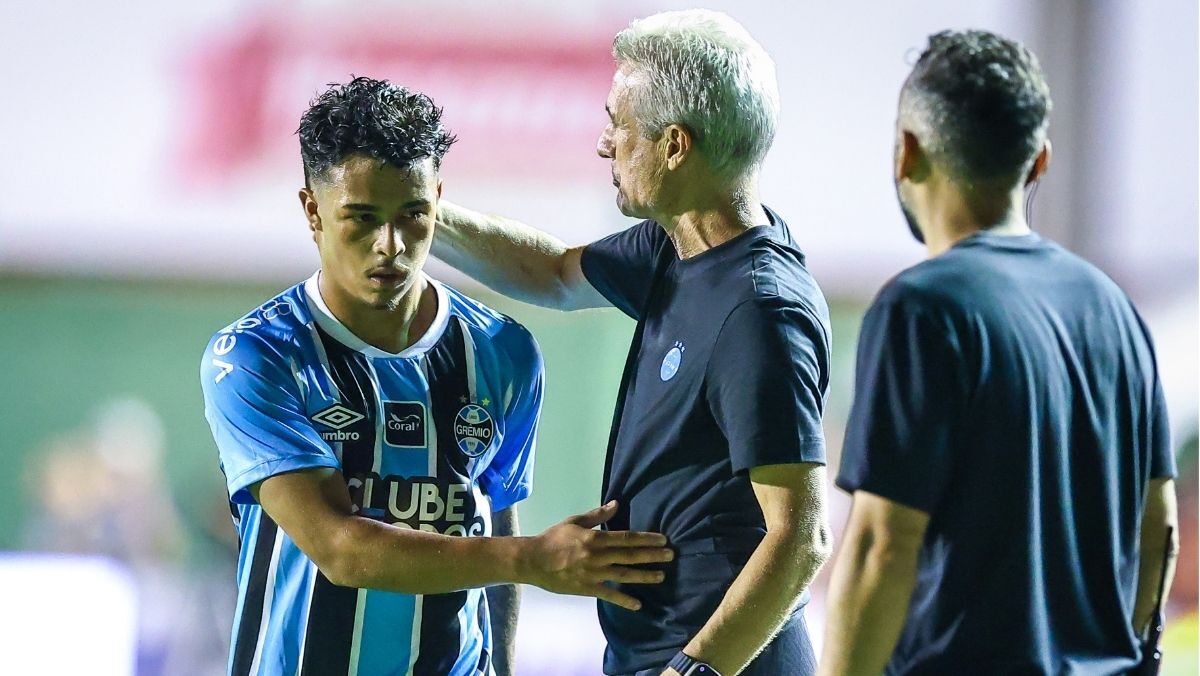 Luís Castro desmente informação sobre mudança de nomes em jovens ...