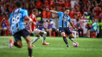Titular do Grêmio discute com Alessandro Barcellos após Gre-Nal 449